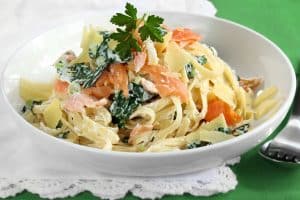 Snelle Pasta Gerookte Zalm En Spinazie